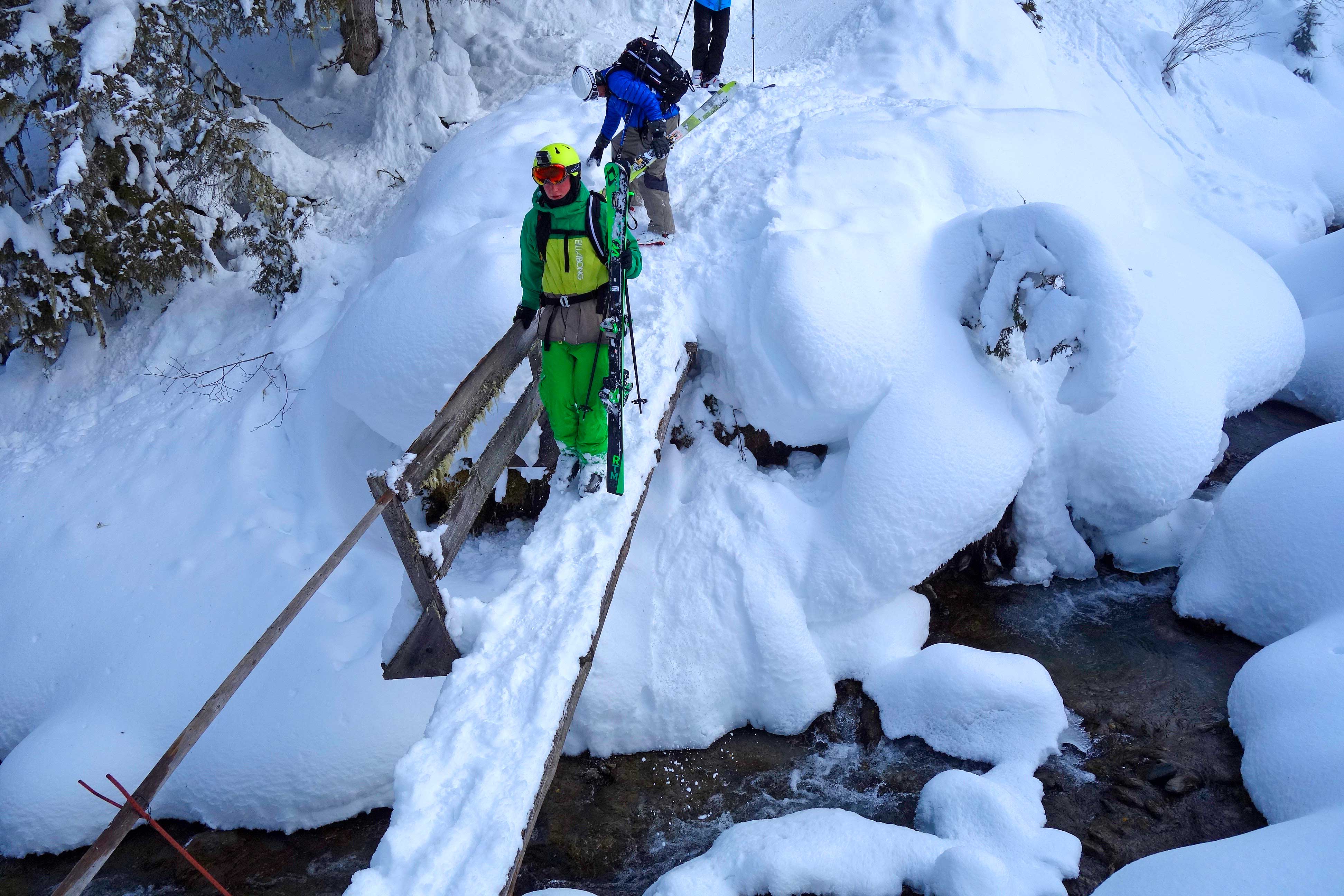 Tiefschneetechnik-und-taktik-Nach-der-Abfahrt - BMS Bergschule
